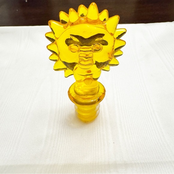 Beth Sun | Dining | Vintage Beth Sun Acrylic Bottle Stopper Yellow Sun ...